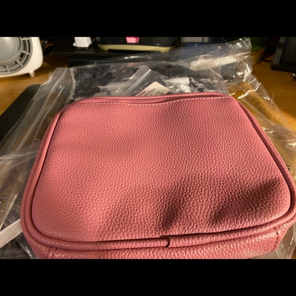 thirty-one | Bags | New Thirty One Organizing Zip Case | Poshmark